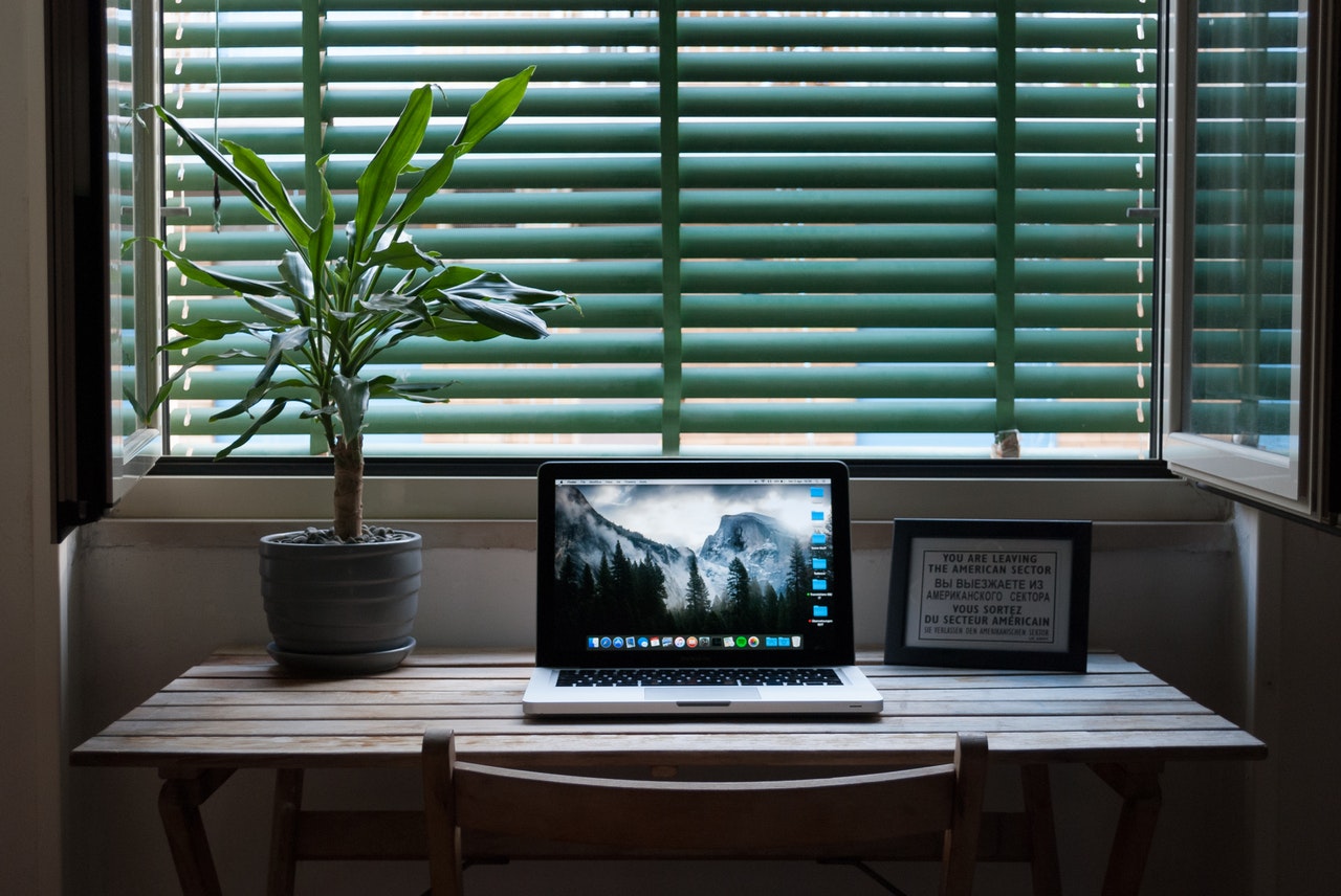 6 Communication Tips While Working From Home TaskQue